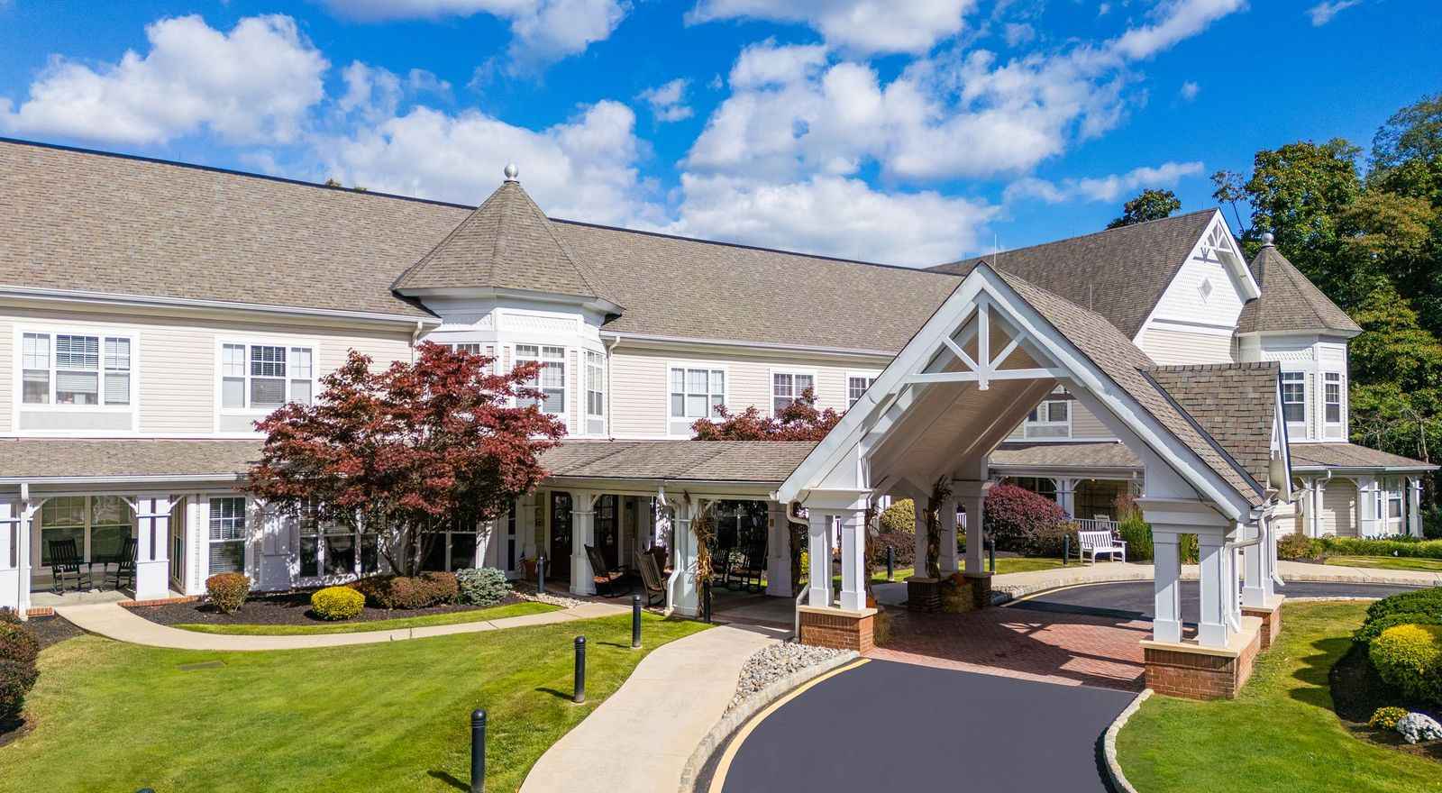 Assisted Living & Memory Care in Lincroft, NJ | Sunrise Senior Living