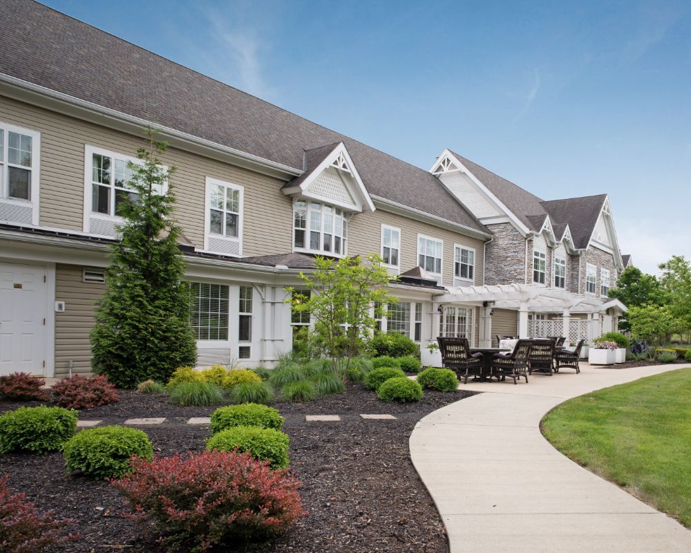 Assisted Senior Living in Parma, OH | Sunrise at Parma